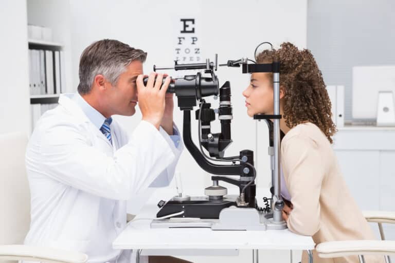 Dr Geoffrey Ryan - Expert Ophthalmologist Brisbane